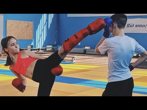 Karate Training heelkick,spinning & Kumite - YouTube