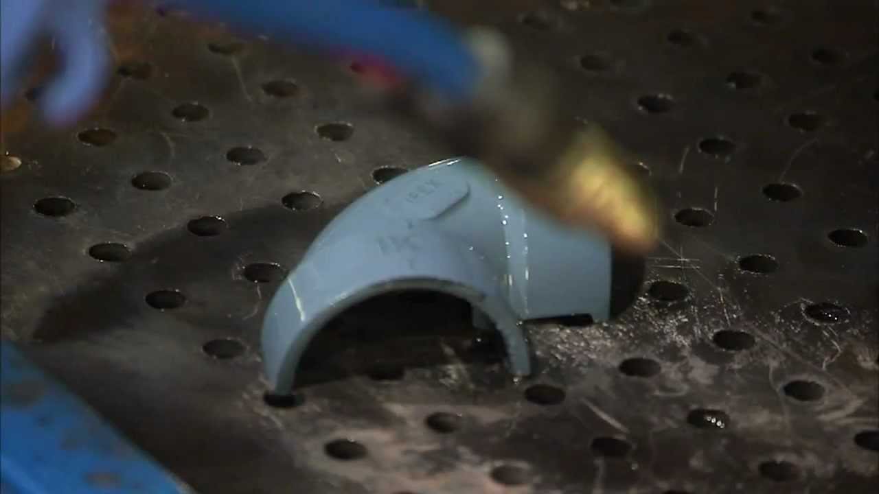 Cosmichrome spray chrome on Speed TV 2011 SEMA Show Special - YouTube