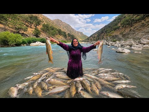 🎣🌊 No Fear! Soghra Risks Everything to Fish in a Raging River 😱🔥
