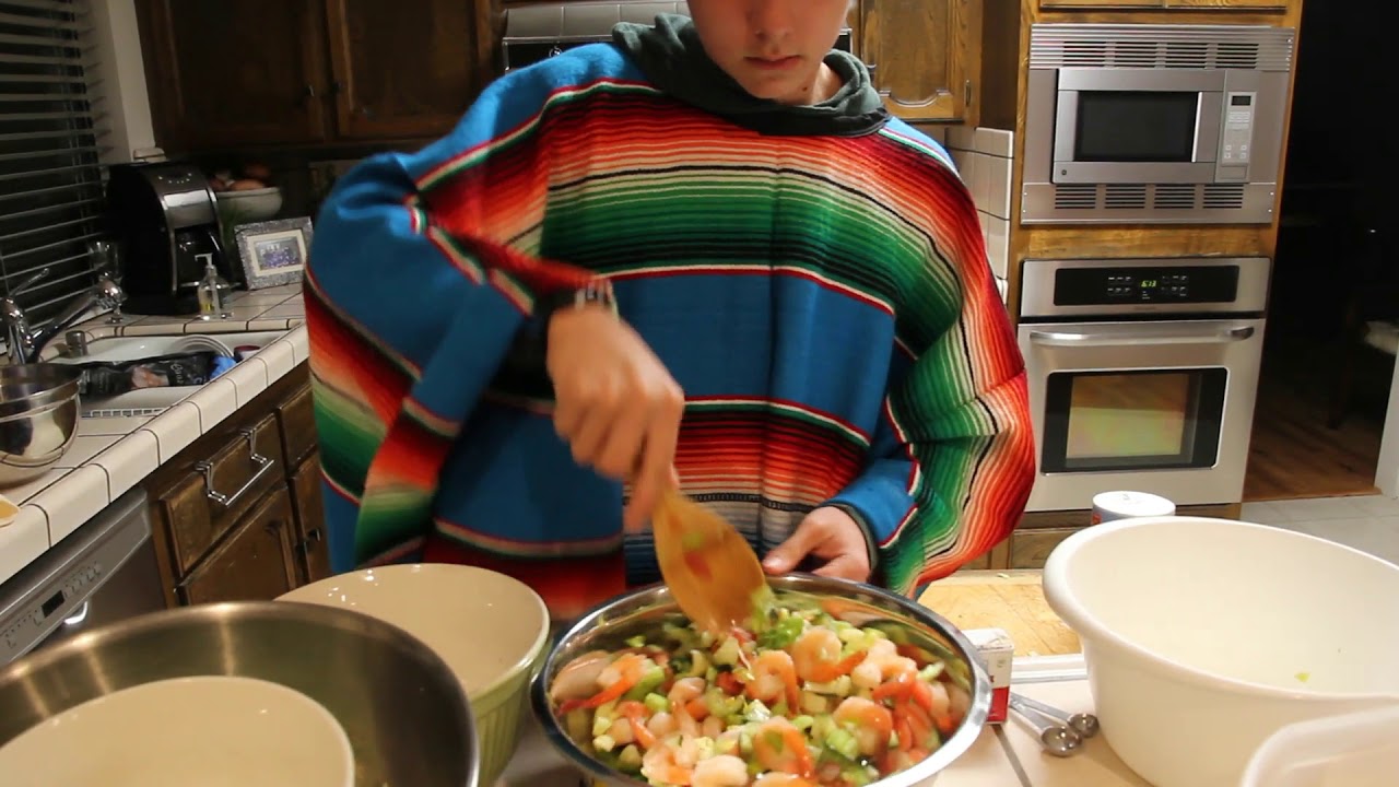 Cooking with mexicans - YouTube