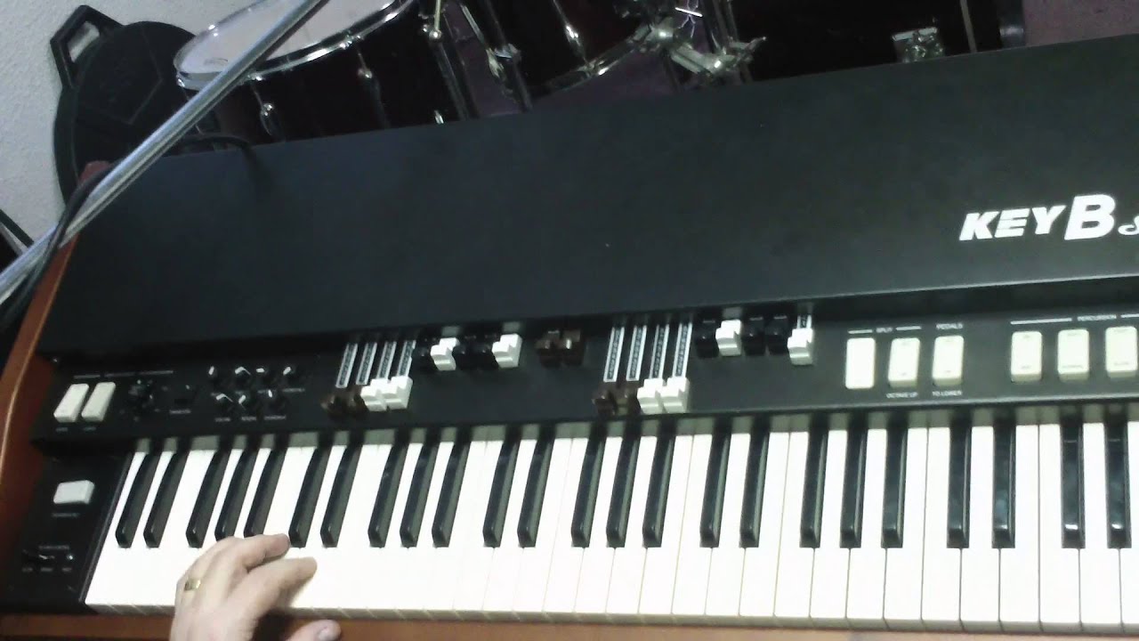 KeyB Organ Split and Octave Shift Functions - YouTube