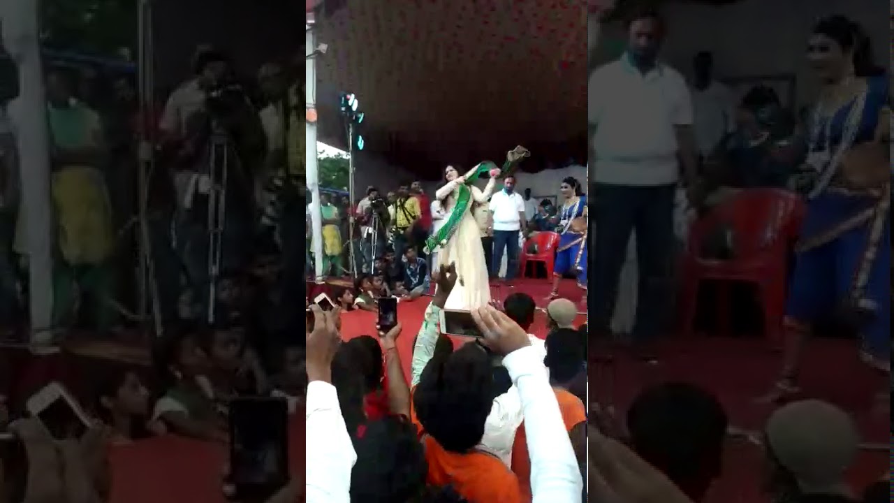 Deepali Sayyed at sunil chougule sports association dahi handi airoli ...