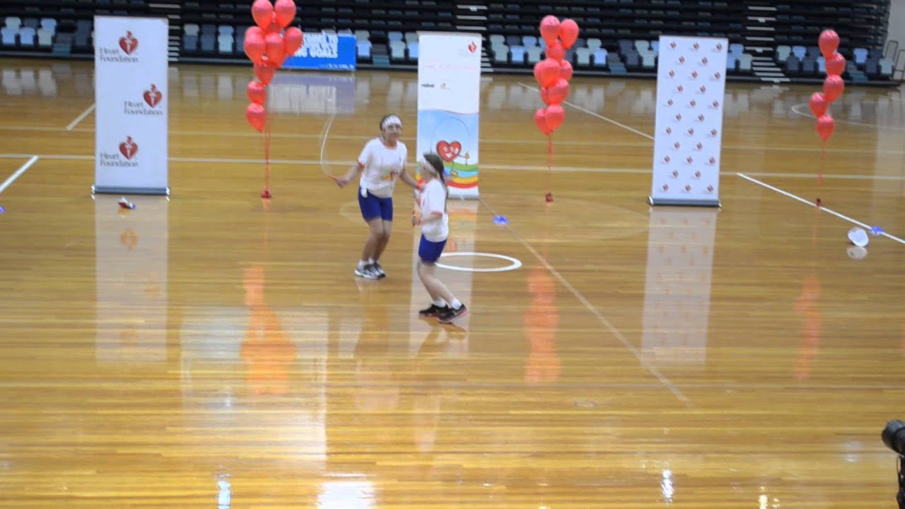 Hesket Primary Skipping Team Partner Routine - YouTube