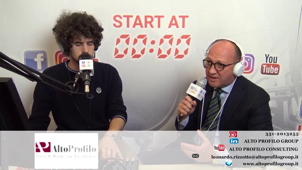 Intervista a LEONARDO RIZZOTTO - YouTube