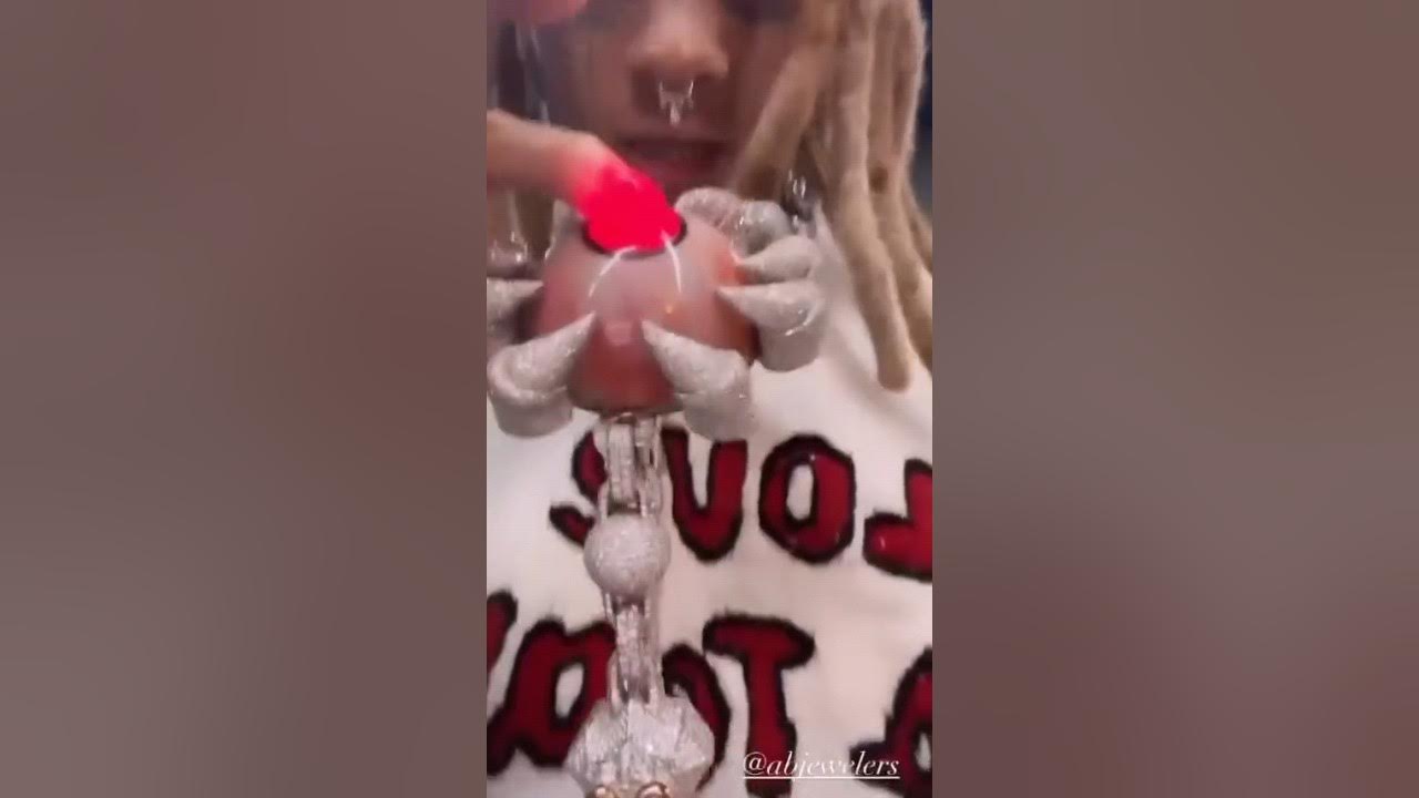 Trippie Redd Shows Off New Chain Trippieredd Shorts Youtube