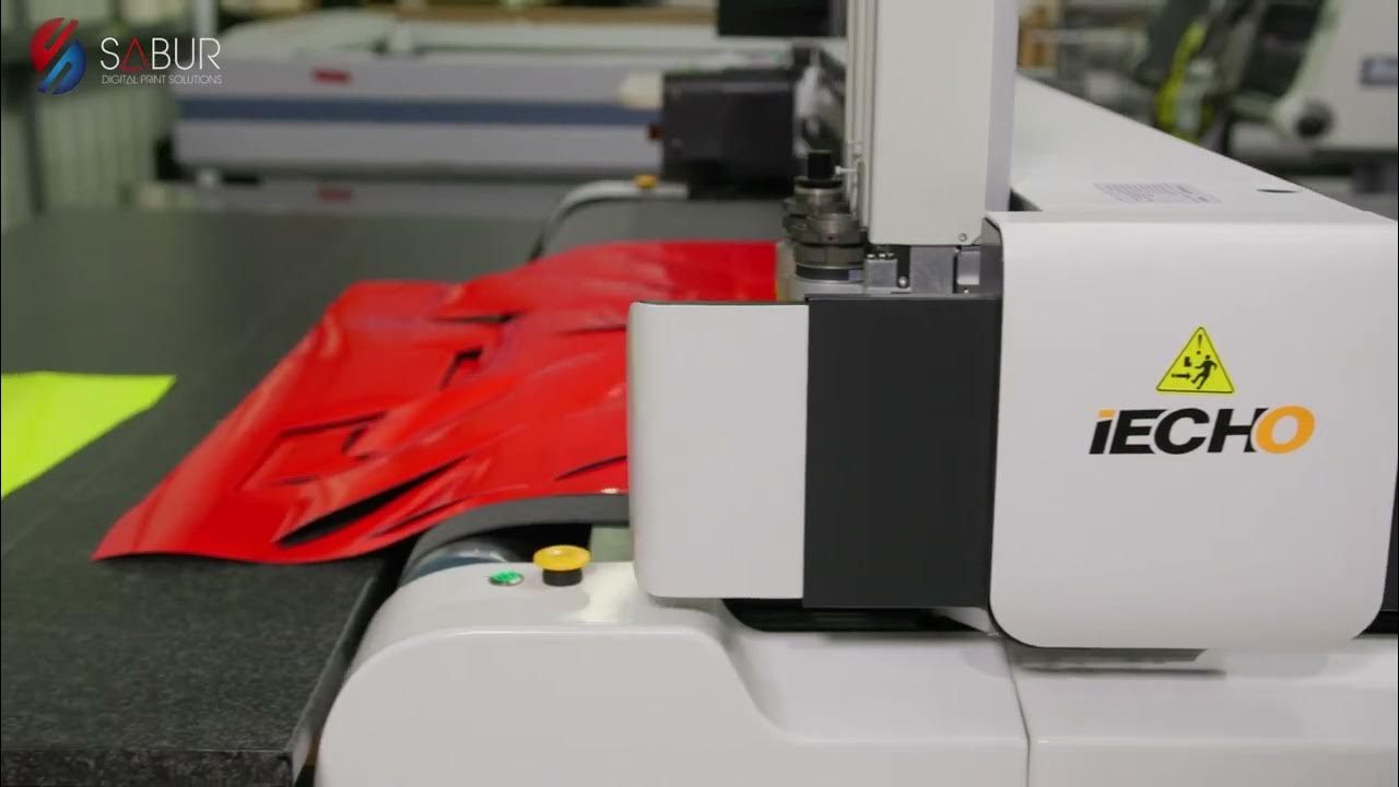 IECHO BK4-2516 cutting vinyl - YouTube