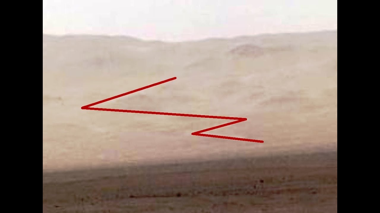Mars Nasa Photo Zoomed in Shows Road/Path on Mountain range! NASA ...