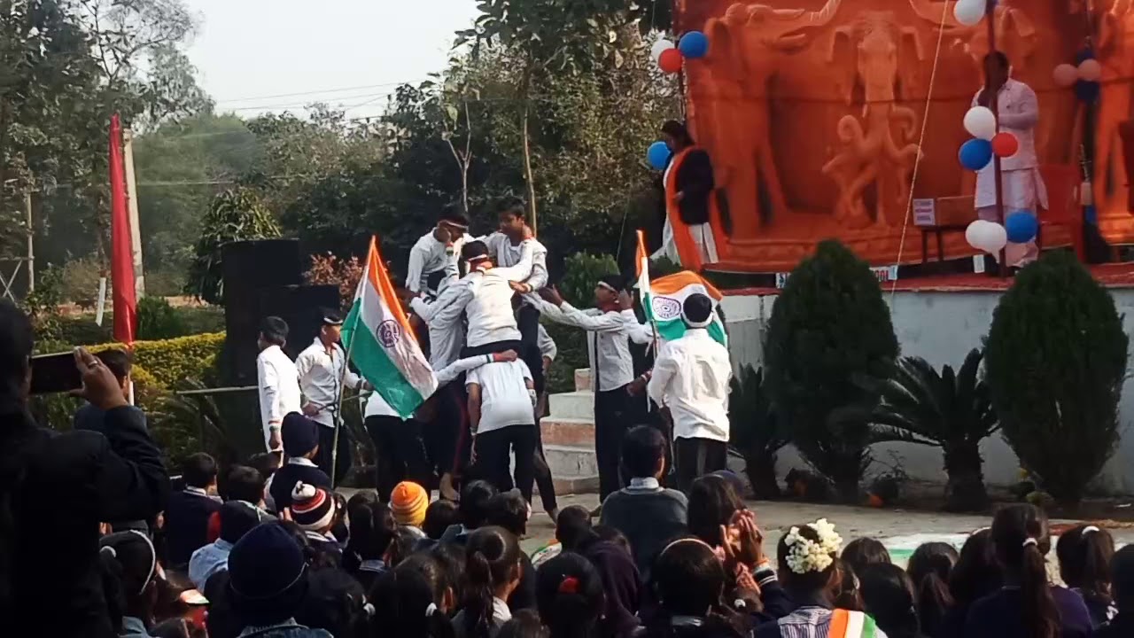 Pyramid dance - YouTube