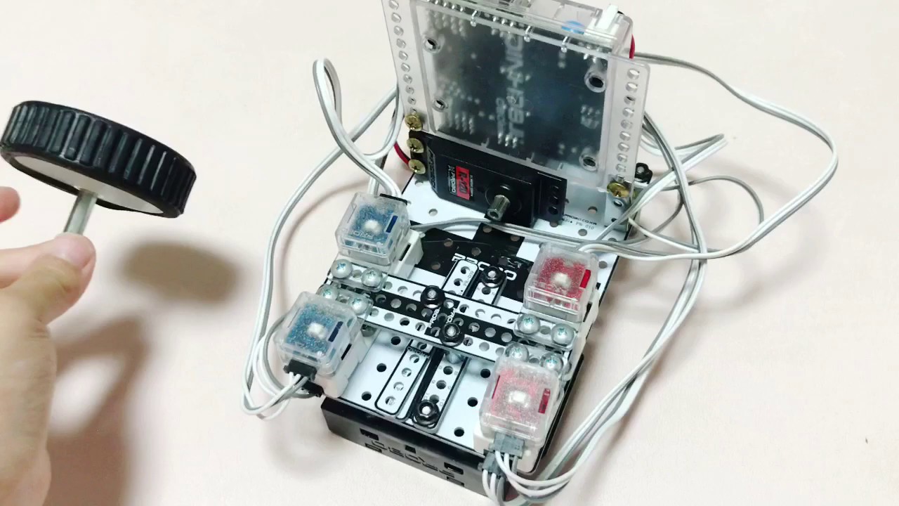 Whack A Mole game-Robot 프로보테크닉 두더지게임 로봇 - YouTube