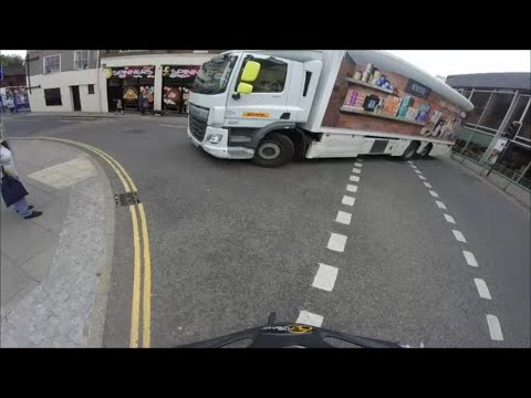 Dangerous Nisa Lorry - FJ65VGL - YouTube