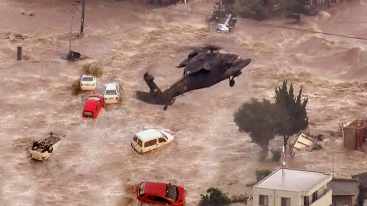 Hundreds of houses are flooded! Terrible flood in Jamnagar, India ...