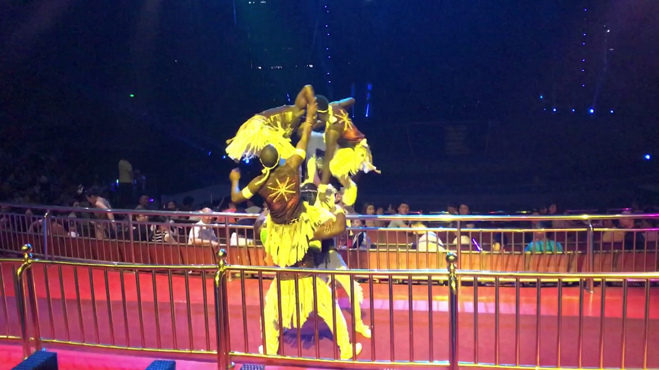 Kenyan acrobat lingling circus - YouTube
