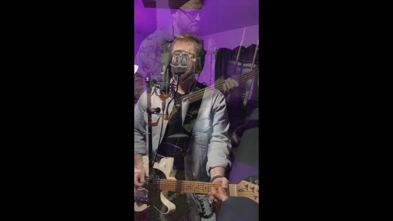 Billy&Ricky - Lay Down Sally (cover) - YouTube