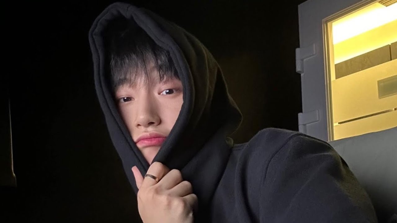 Choi San hot concert moments that make me love him even more - YouTube