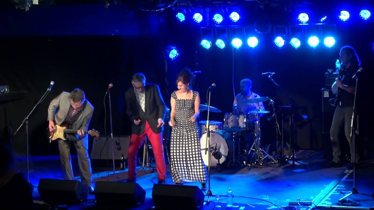 Continental Robert Susz and Tanya Lee Davies - YouTube