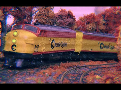 LifeLike Chessie System F7 A&B pair haulin' freight - YouTube