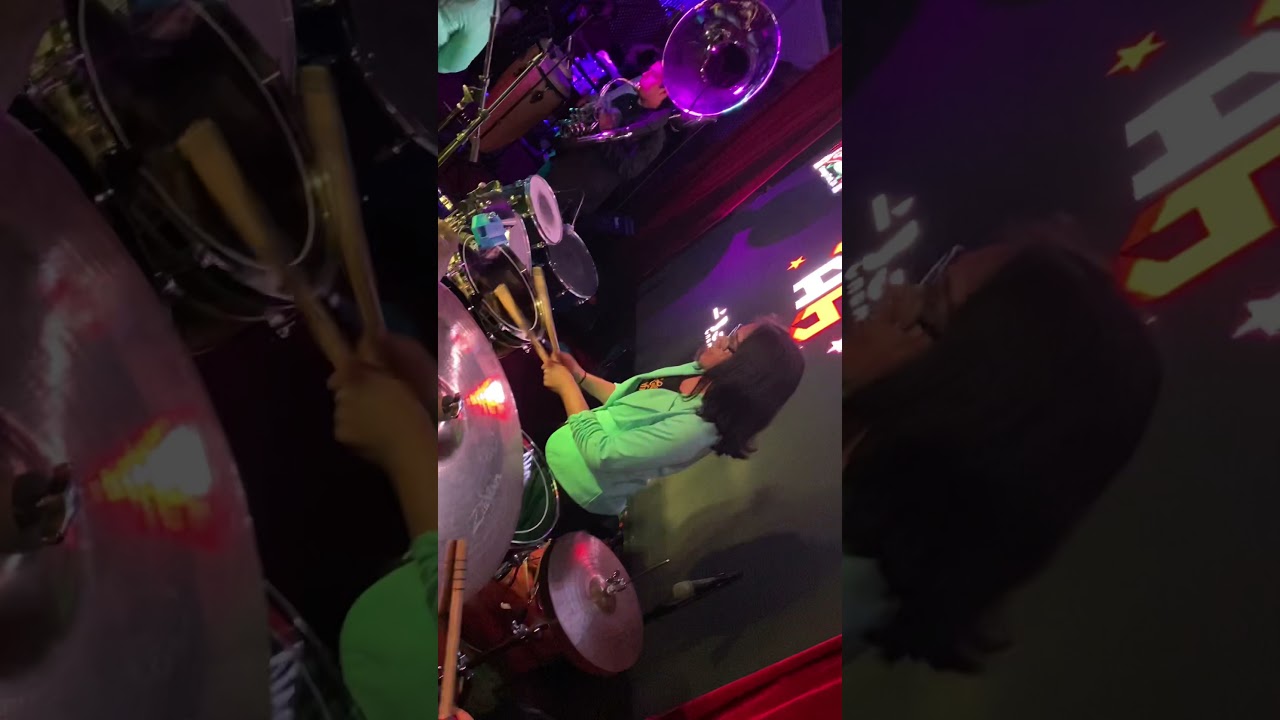 Tarolera Lizbeth Banda Inolvidables - YouTube