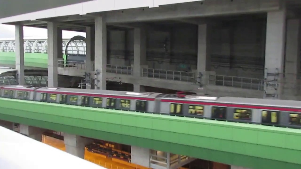 [通車後再嚟此地影車] MTR SIL S-Train 駛入及駛離黃竹坑站+海洋公園站 - YouTube