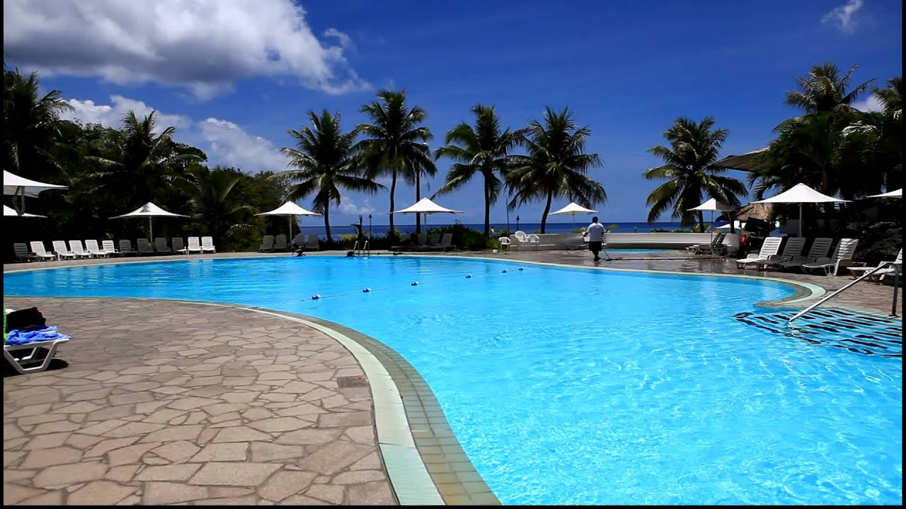 HOTEL NIKKO GUAM Swimming pool - YouTube