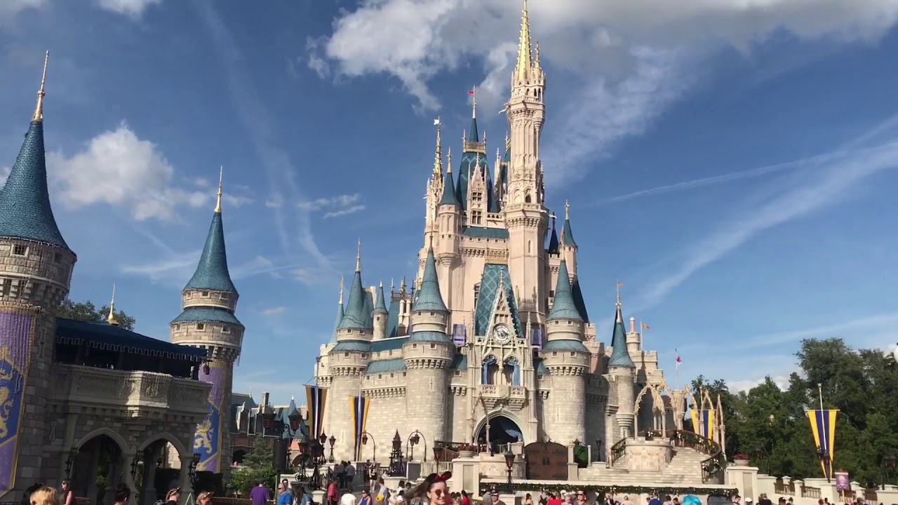 Disney Day 1!! - YouTube