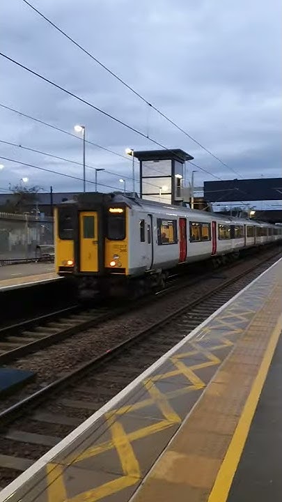 Greater Anglia Class 317 317343 and 317346 passing Waltham Cross for Cambridge - YouTube