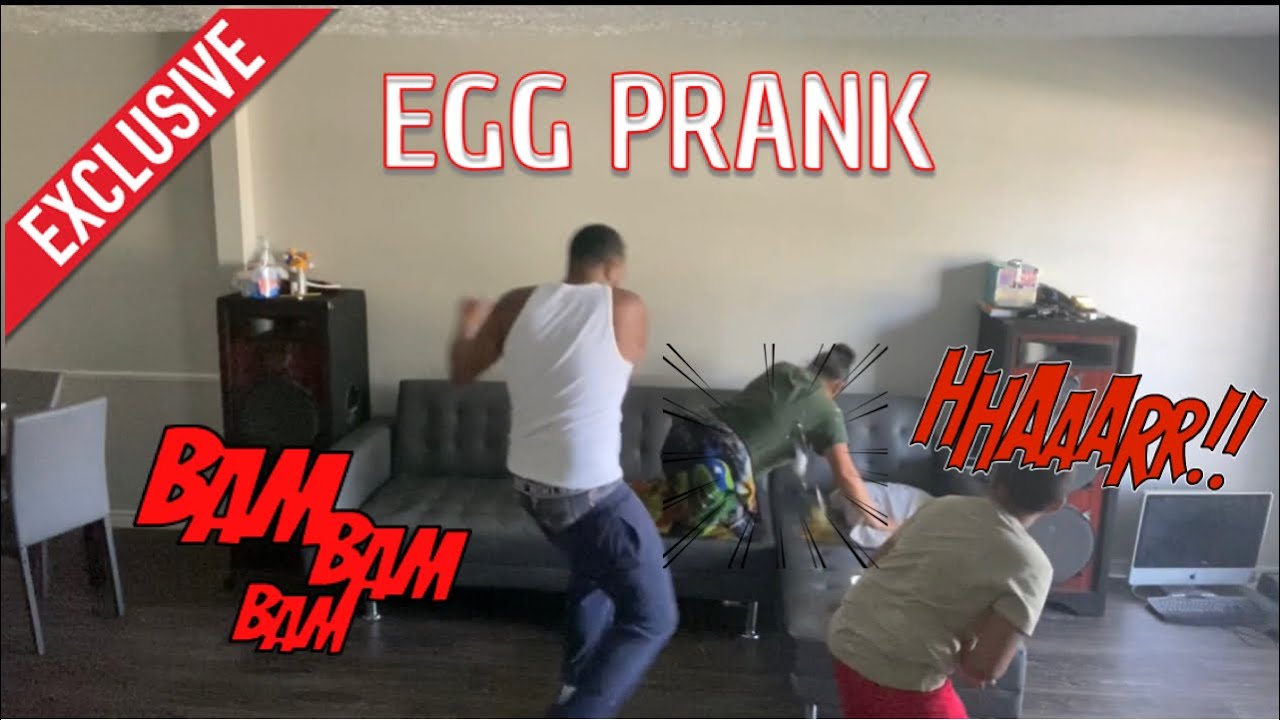 Prank On Girlfriend (Extremely Funny) - YouTube