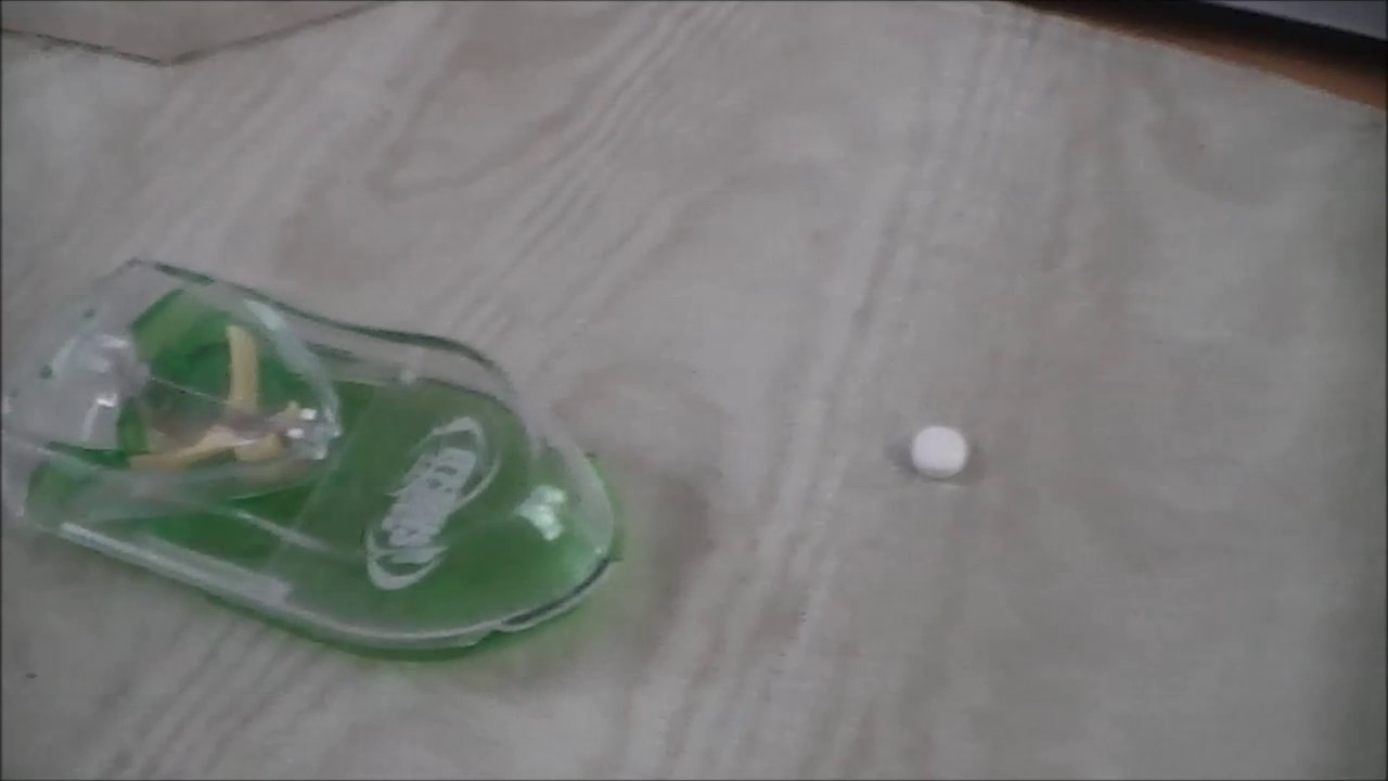 How to use a Pill Splitter Cutter and When It Jams Up. - YouTube