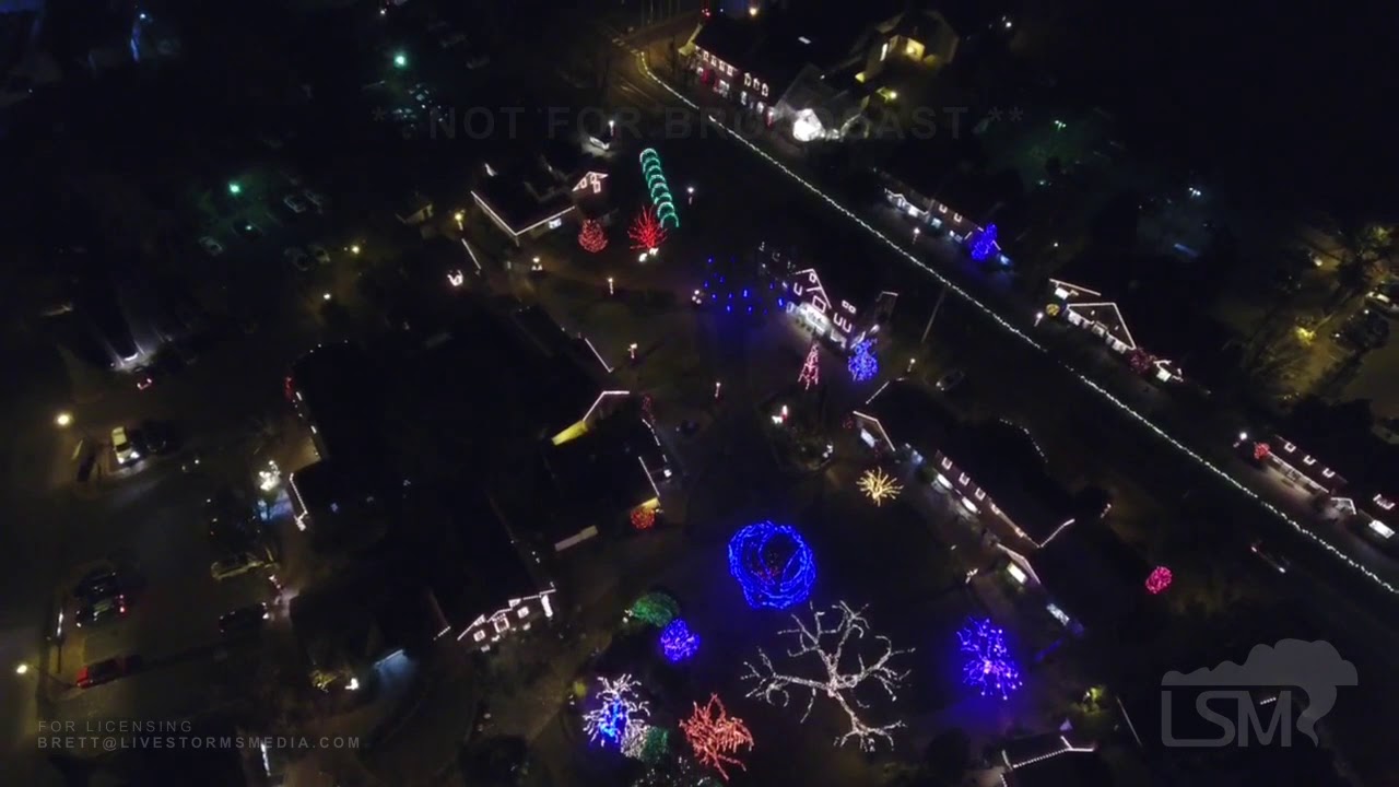 11-26-2019 Lahaska PA 4K Aerial View of the Holiday Lights In Peddler’s ...