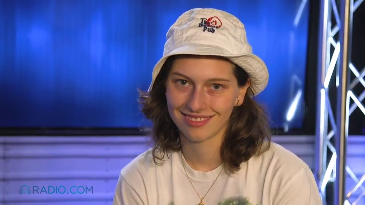 King Princess being a queer icon for 3 minutes straight - YouTube