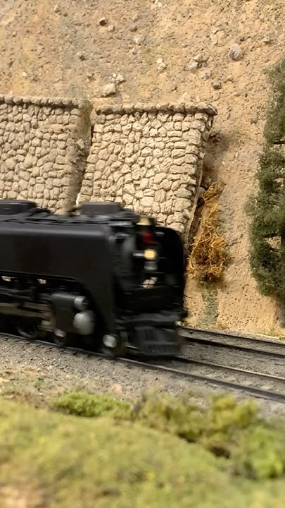 UP 844 passing by #sanantonio #railfun #texas #hoscale #modeltrains #funrun #amre #ttm # ...