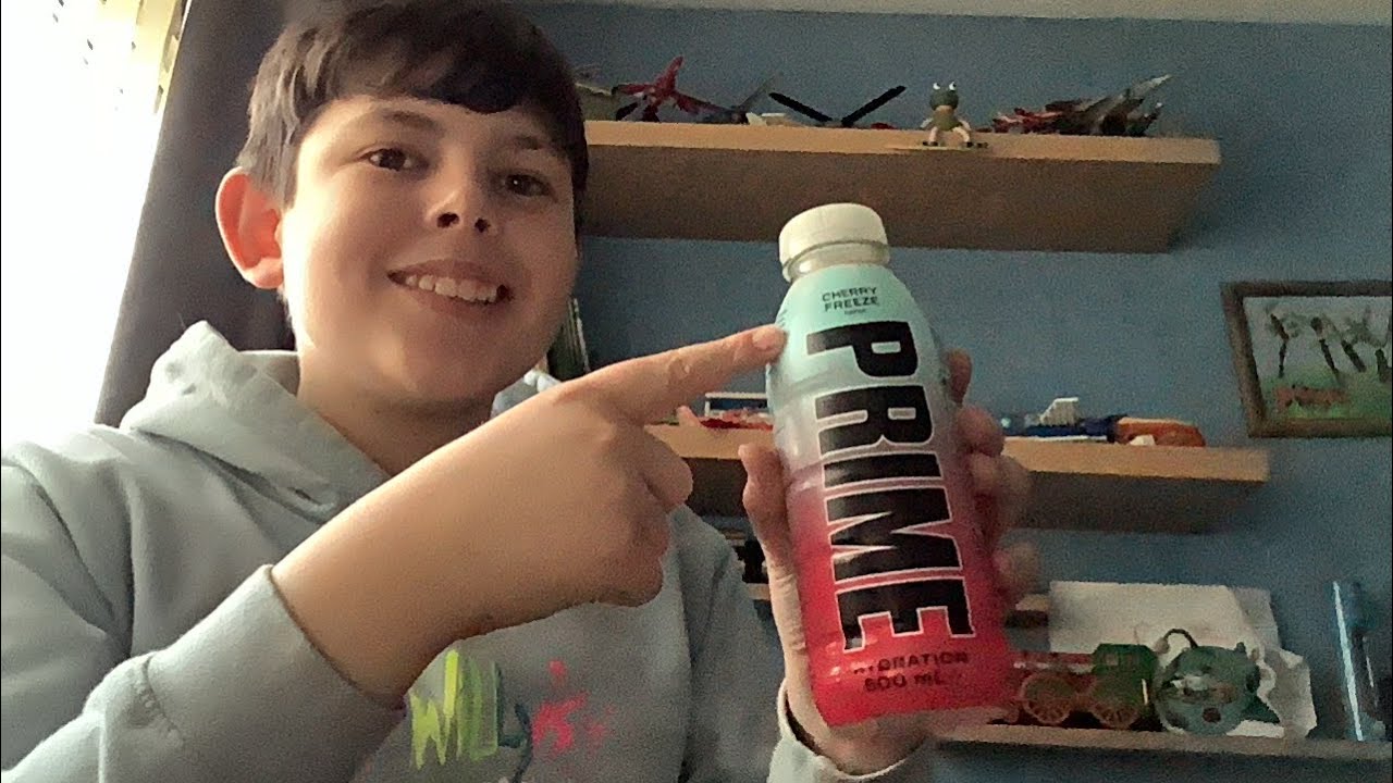 Trying the new prime cherry freeze flavour - YouTube
