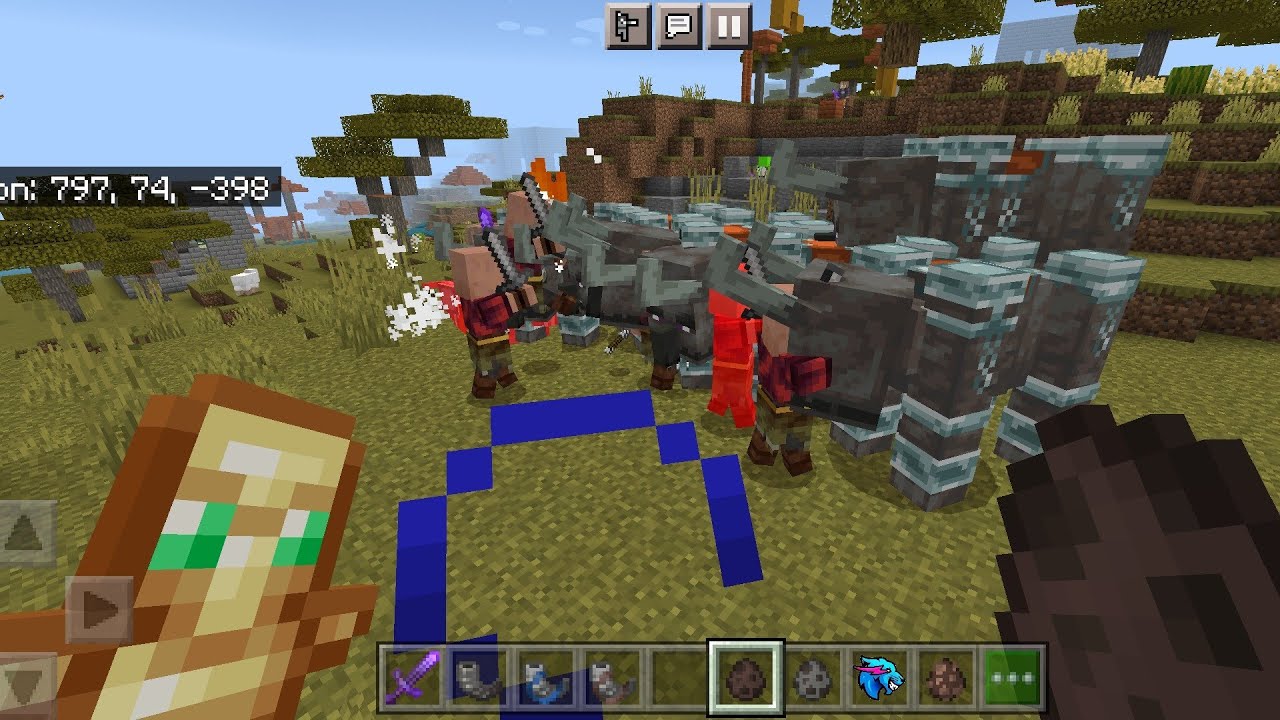 VILLAGER ARMY vs RAID in Minecraft.. - YouTube