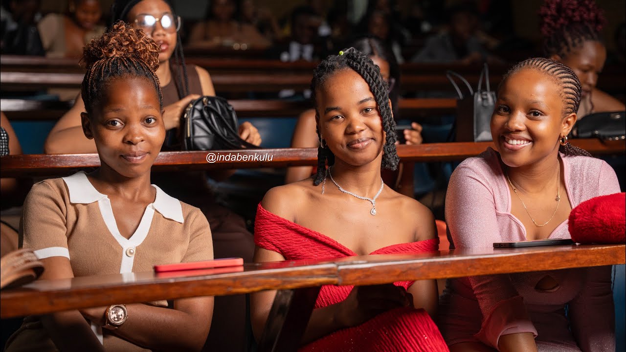 INkondlo eniziluleko ezihlabahlosile ezibheke entsheni | Shembe uNyazi ...