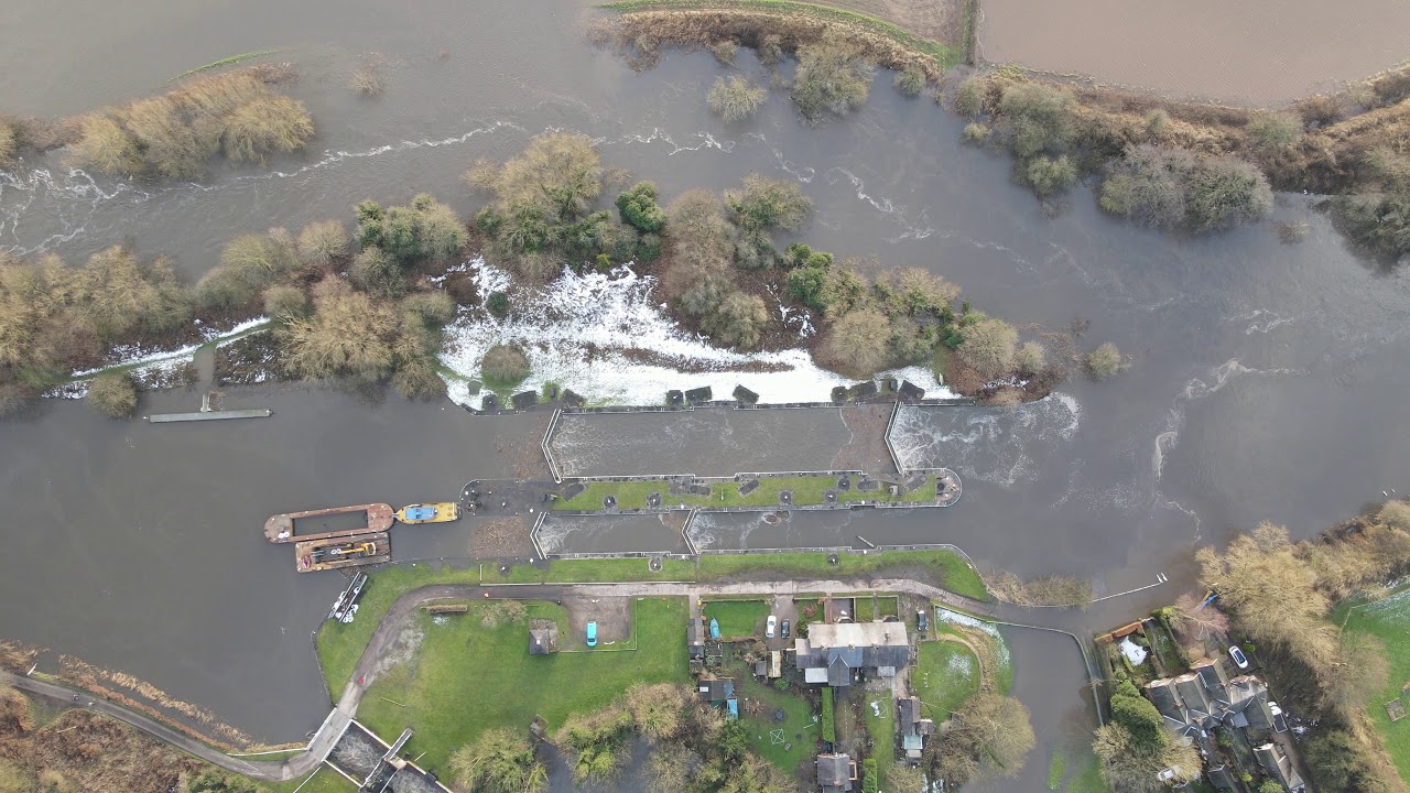 NORTHWICH FLOOD DJI MAVIC AIR 2 FOOTAGE... - YouTube