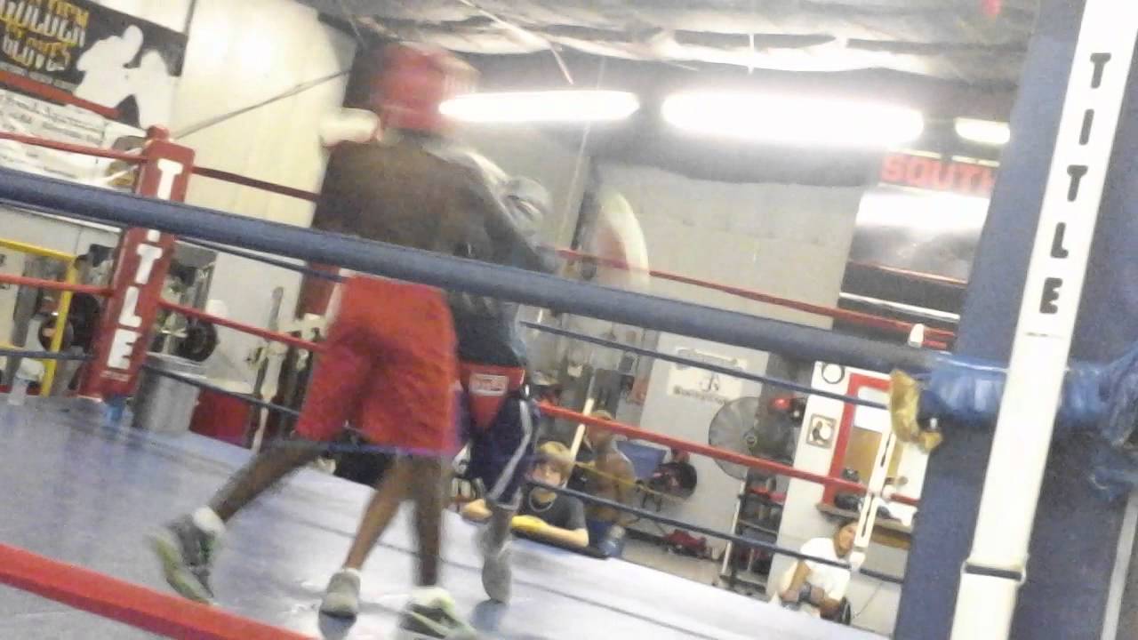Young Power Boxing Club Sparring at Golden Gloves - YouTube