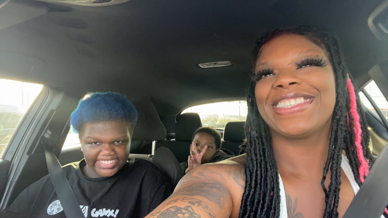 Lady Bling 6 days till Christmas🎁 - YouTube