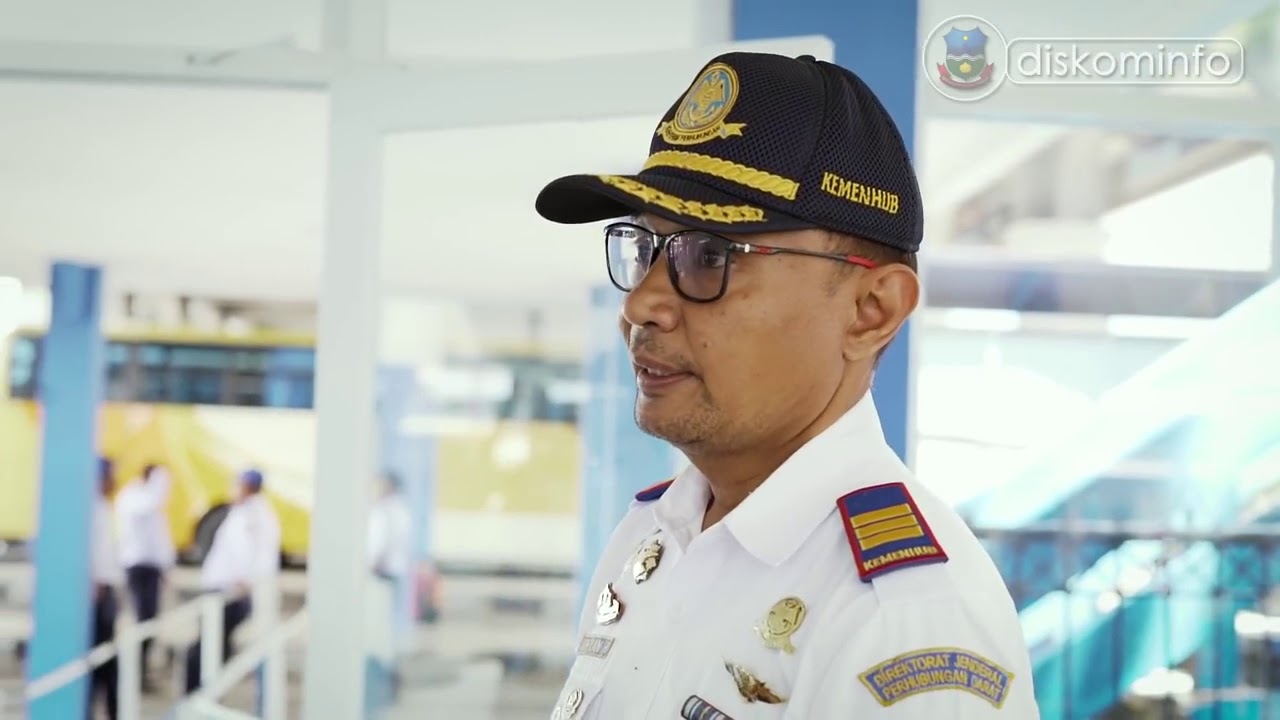 Wajah Baru Terminal Guntur Garut - YouTube