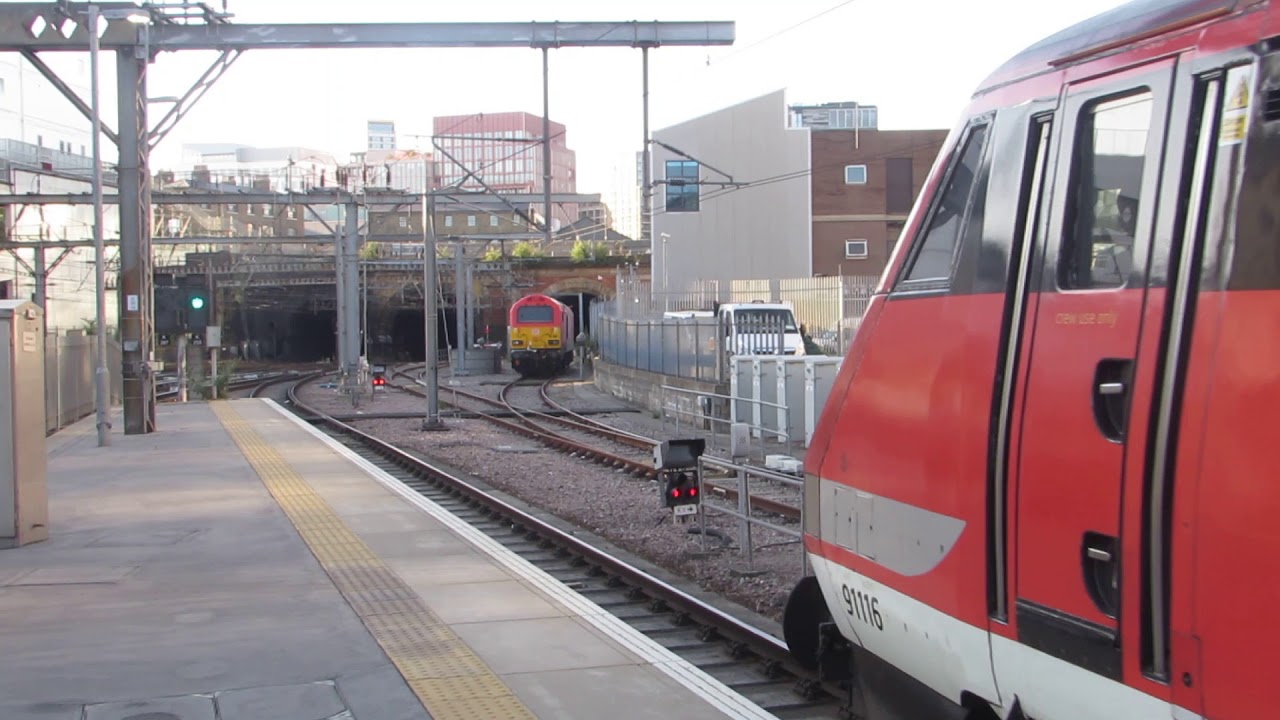 London North Eastern Railway Class 91116-82228 Departures London King's ...