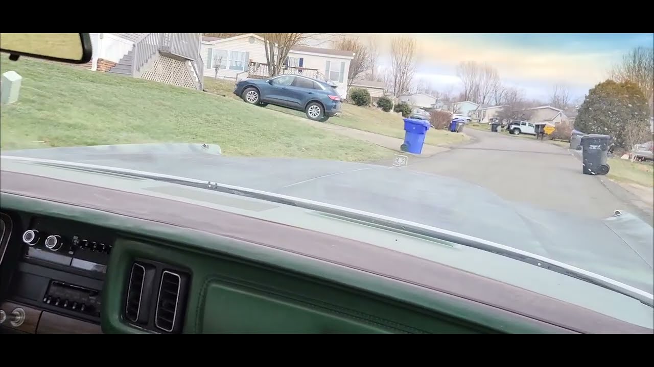 1977 Chrysler Newport *Trailer Park Boys Shitmobile replica* short ...