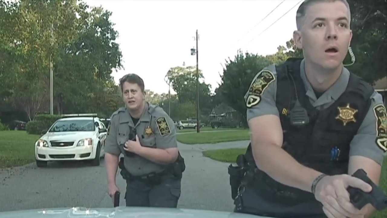 Police Encounter Gunshots As They Arrive on Scene - YouTube