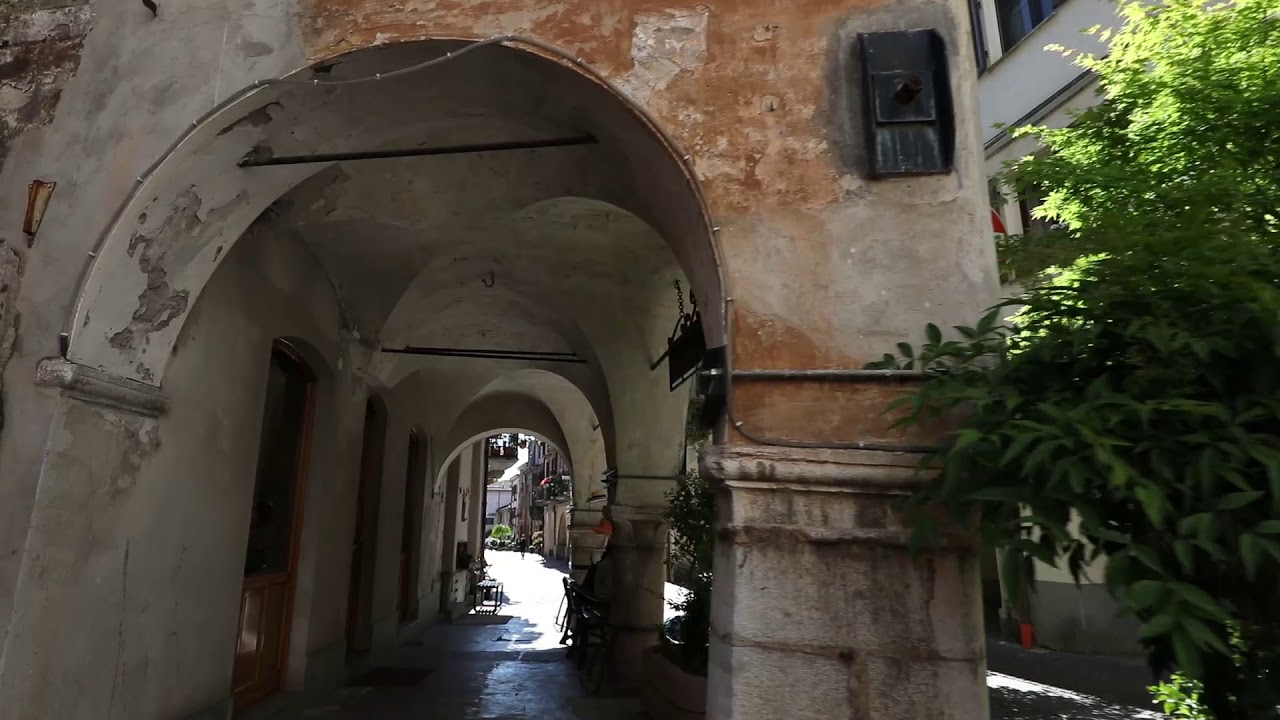La Contrada IT - YouTube