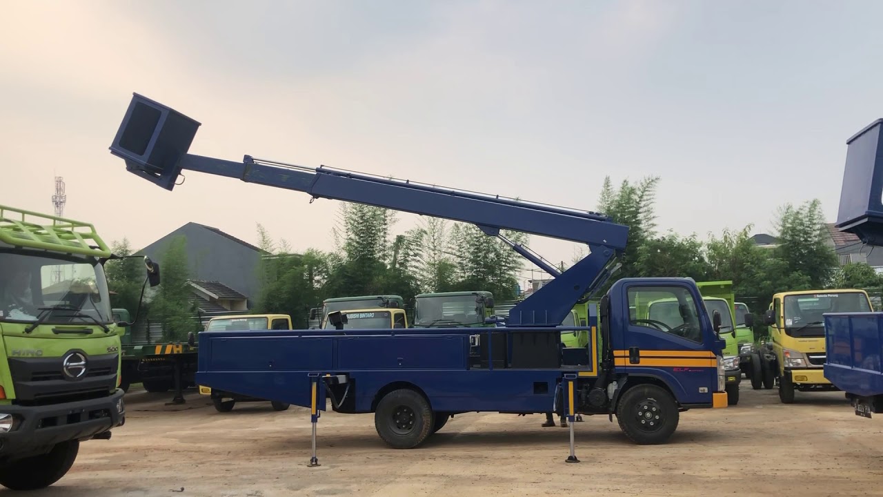 Skyl lift UT2000 - YouTube