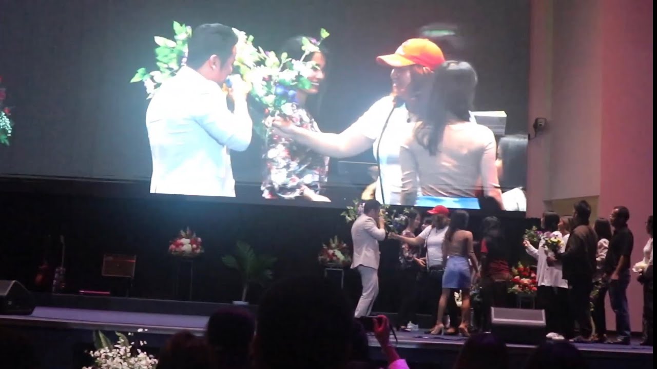 Vanlalsailova - Thinlung A Thlir Zawk Thin E in USA - YouTube