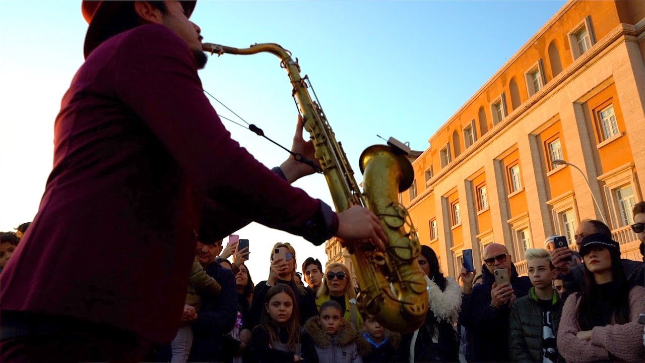"QUEEN Medley" - STREET SAX PERFORMANCE - YouTube