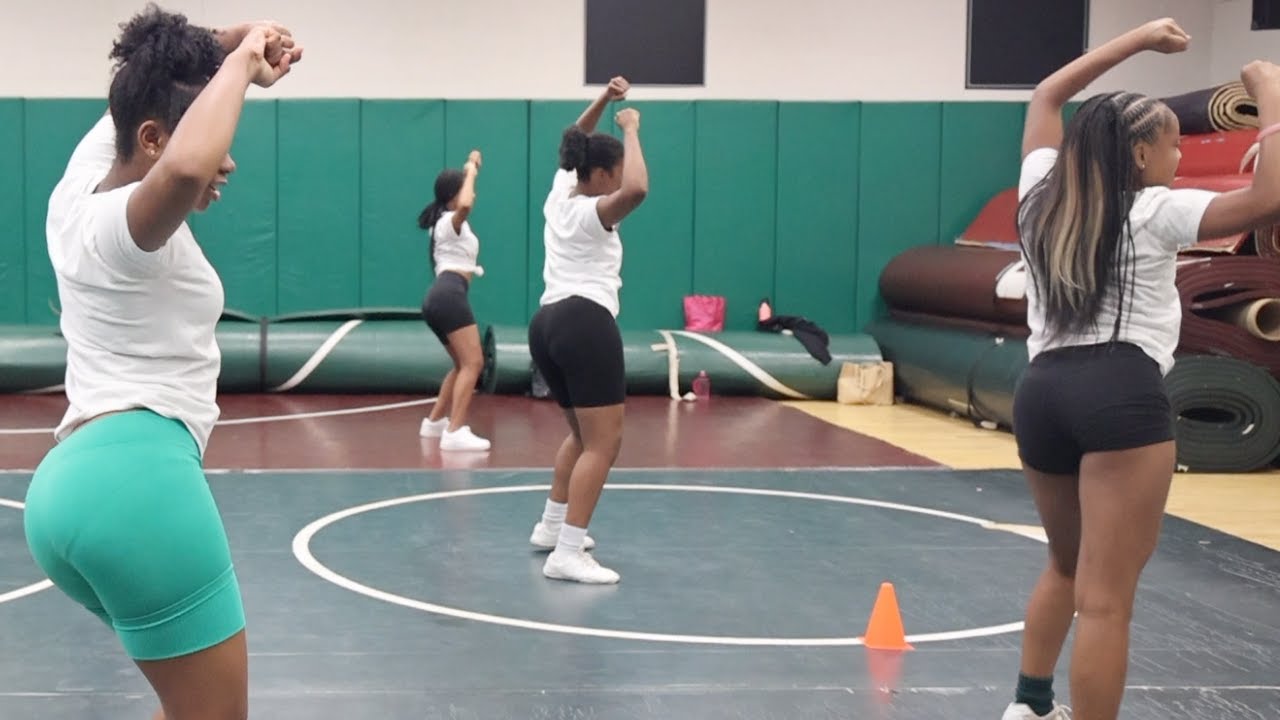 The Battle Of Shake Drills: Who Won In Your Opinion? | MMA Cheerleaders ...