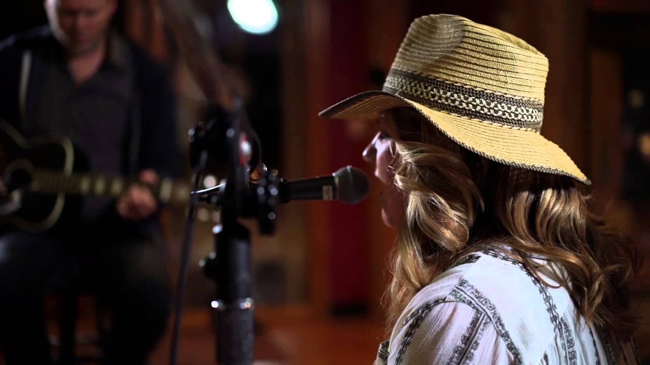 Jen Foster - "There For You" - Live Version (2015) - YouTube
