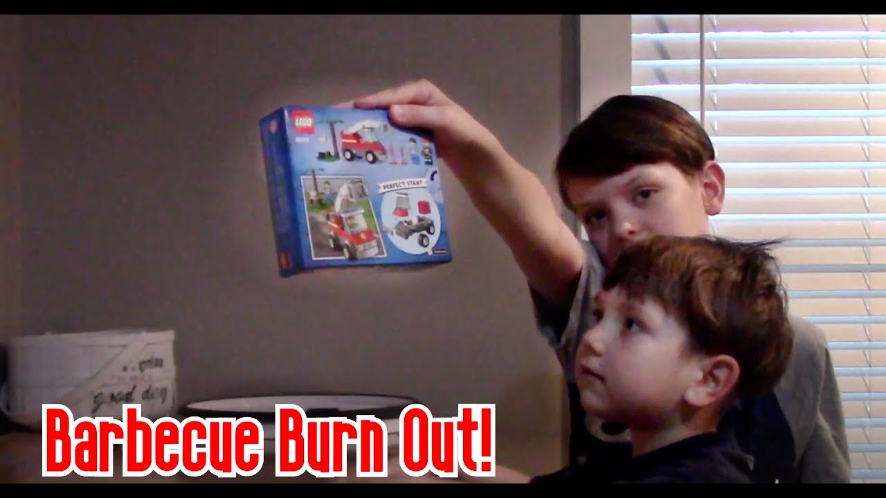Building Lego City Barbecue Burn Out! | Matthias Builds - YouTube