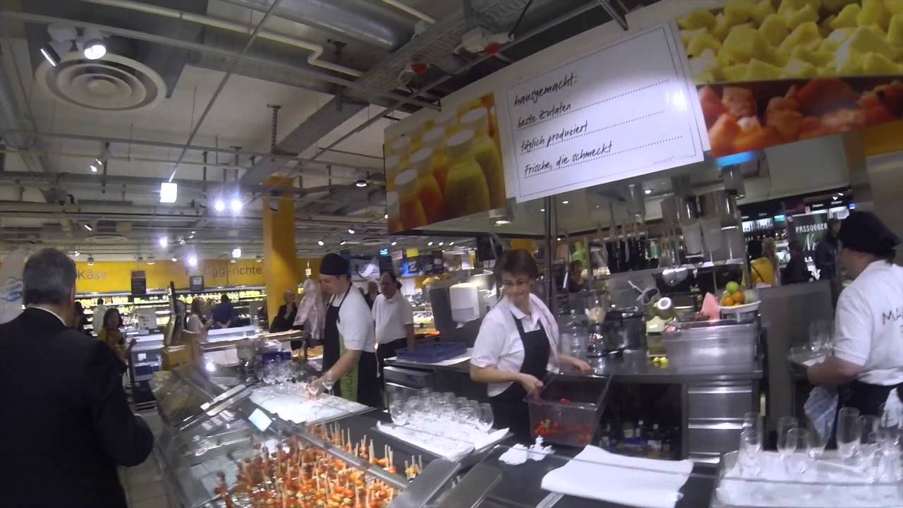 Night Shopping Manor Chur 2014 - YouTube