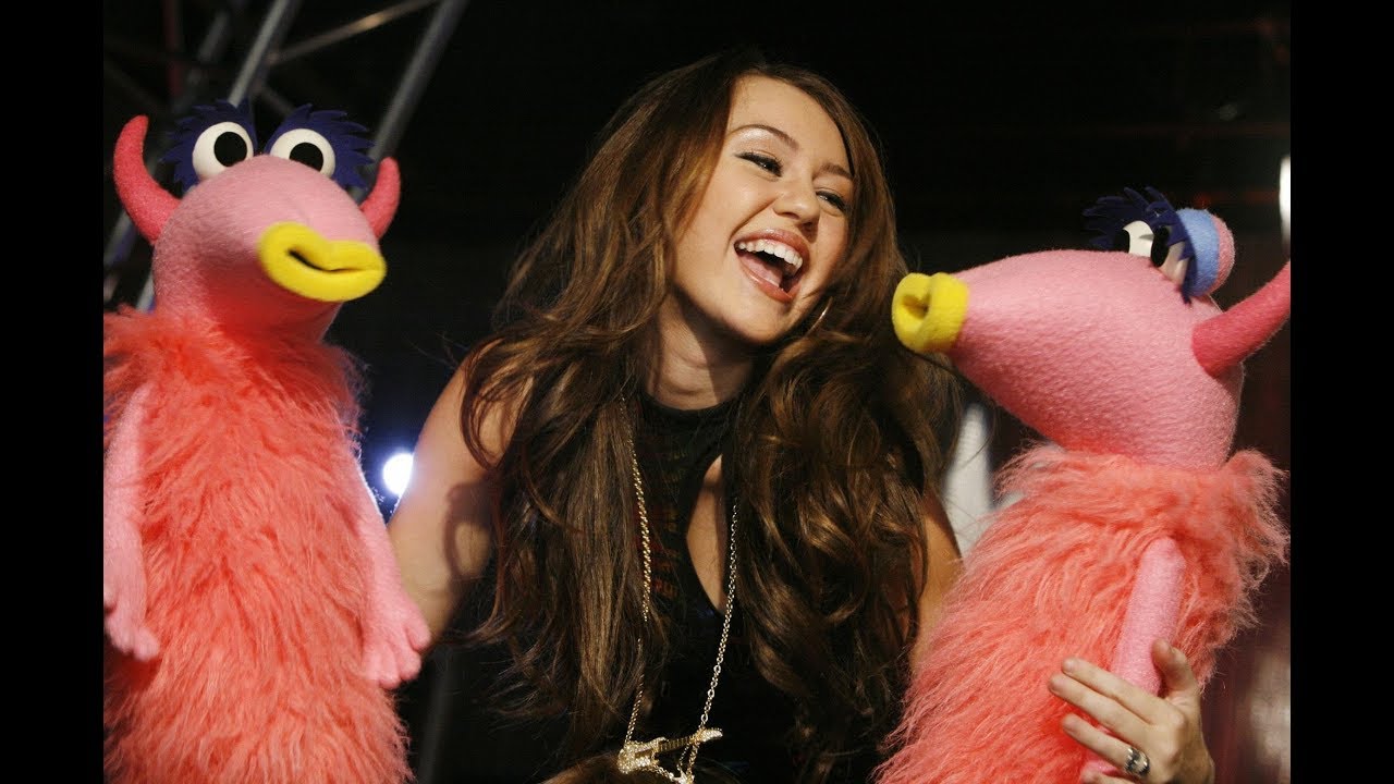 Miley Cyrus - G.N.O (Girls Night Out) (from Studio DC: Almost Live ...