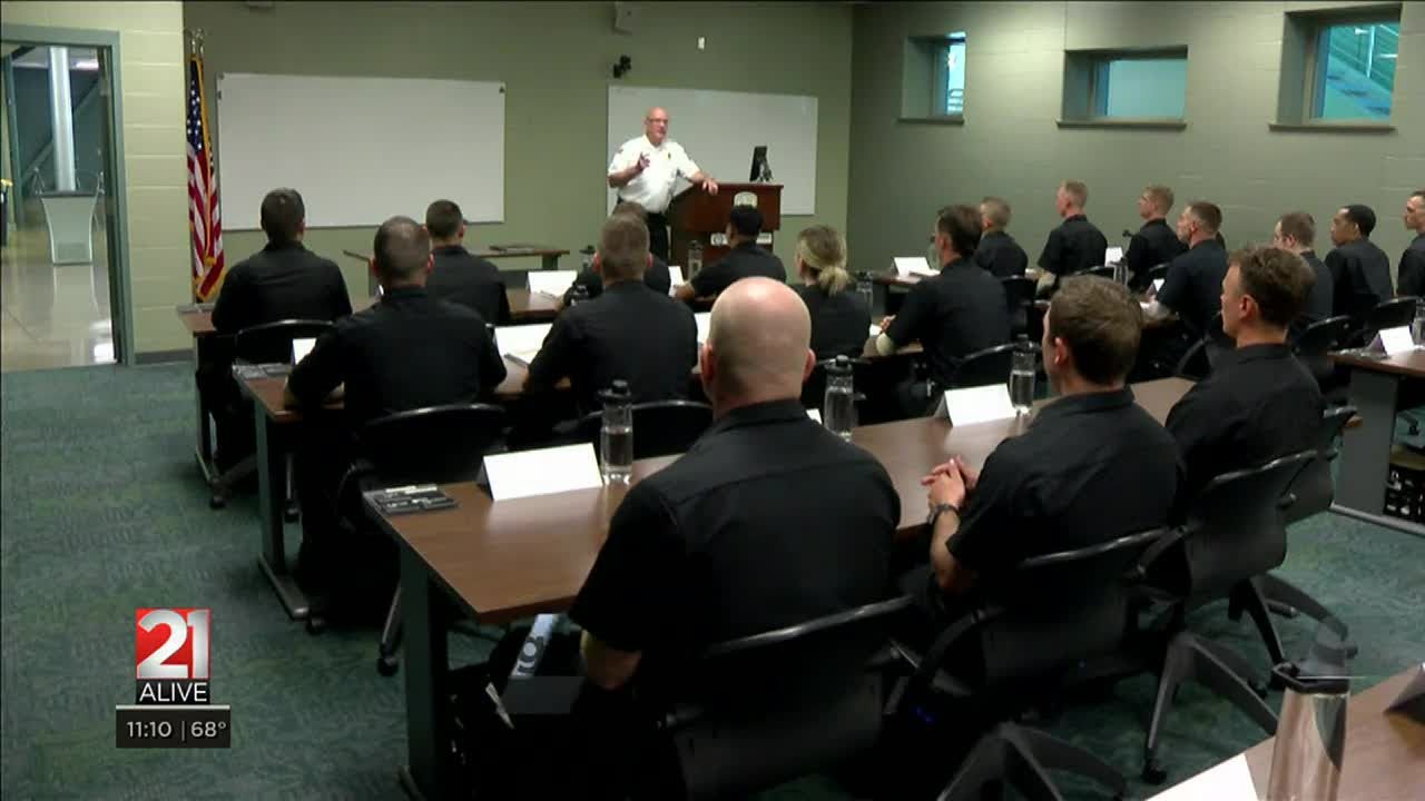FWFD new recruit class kicked off training Monday - YouTube